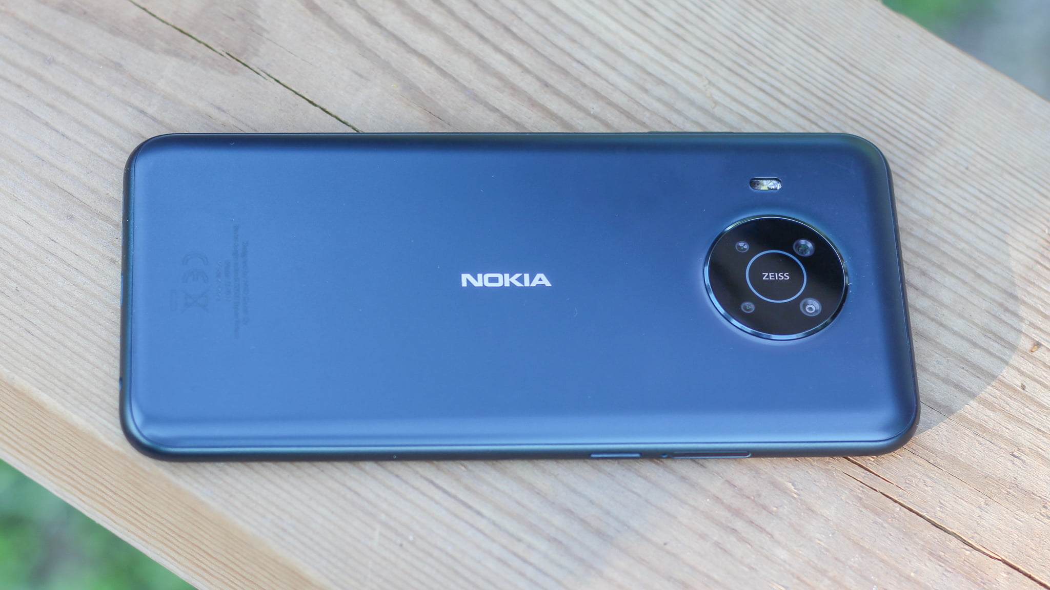 Testissä Nokia X10 – edullisempi 5G-puhelin tutuilla ominaisuuksilla ...